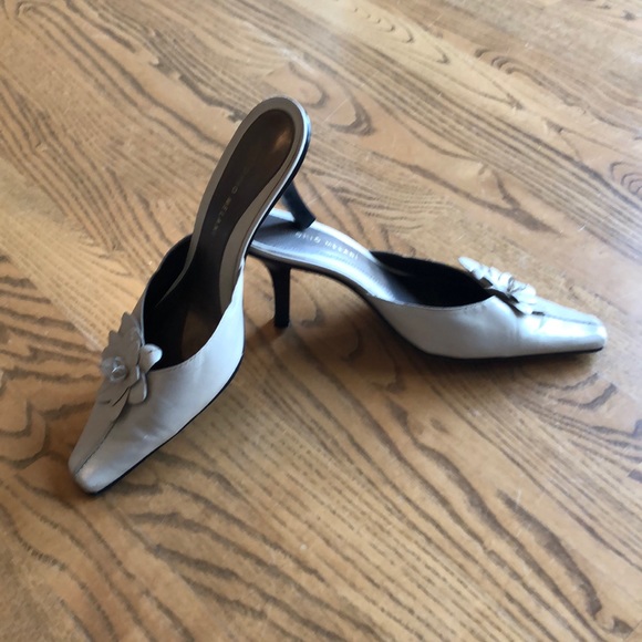 ANTONIO MELANI | Shoes | Antonio Melani Bone Pumps Size 7m | Poshmark